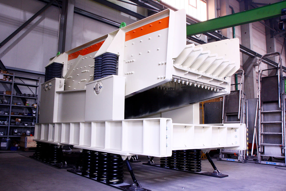 Fertigung in der Schweißtechnik – Vaas Großmechanik GmbH